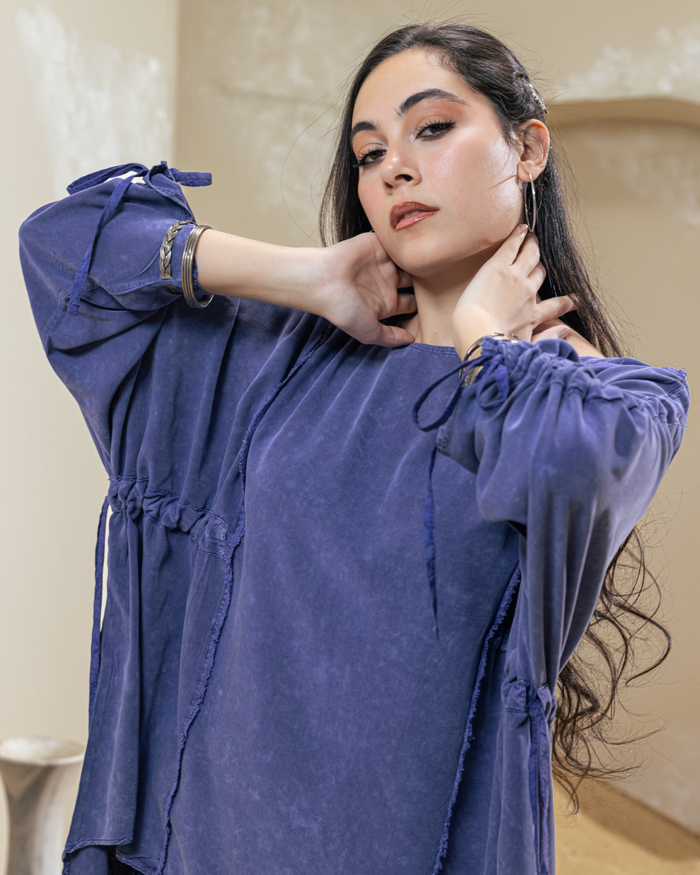 Delicate Rebel Ribbons Shirt – Leeno